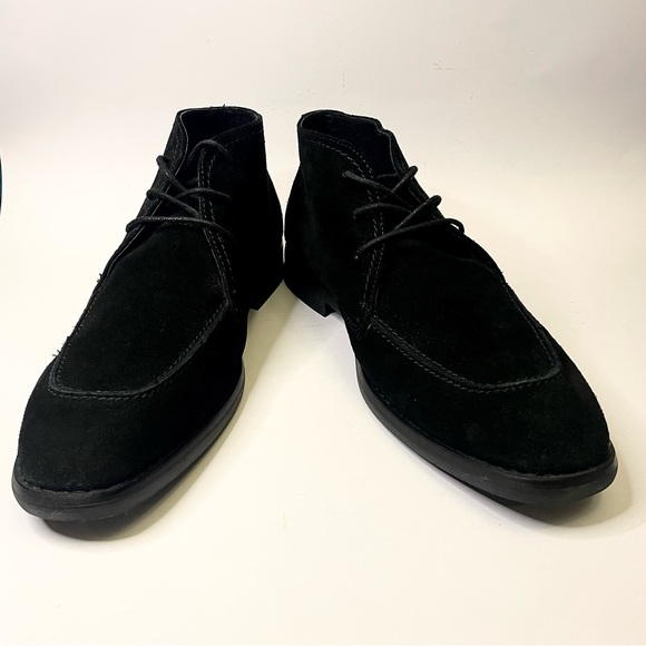 Robert Wayne | Shoes | Robert Wayne Black Suede Chukka Boot | Poshmark